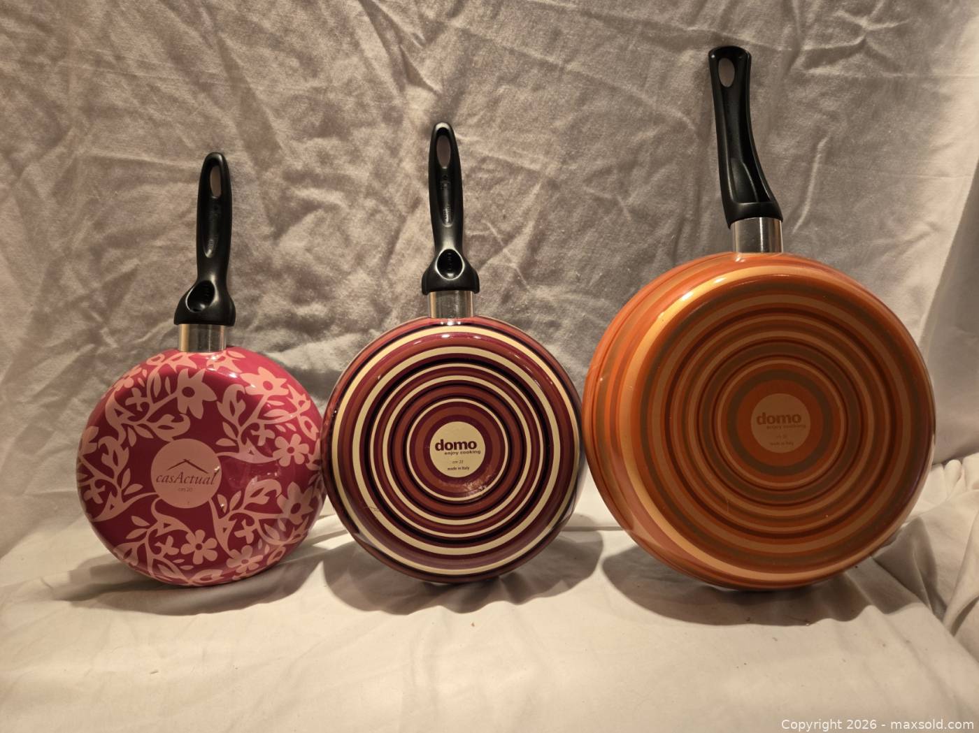 Domus teflon frying pans set of three | Maxsold