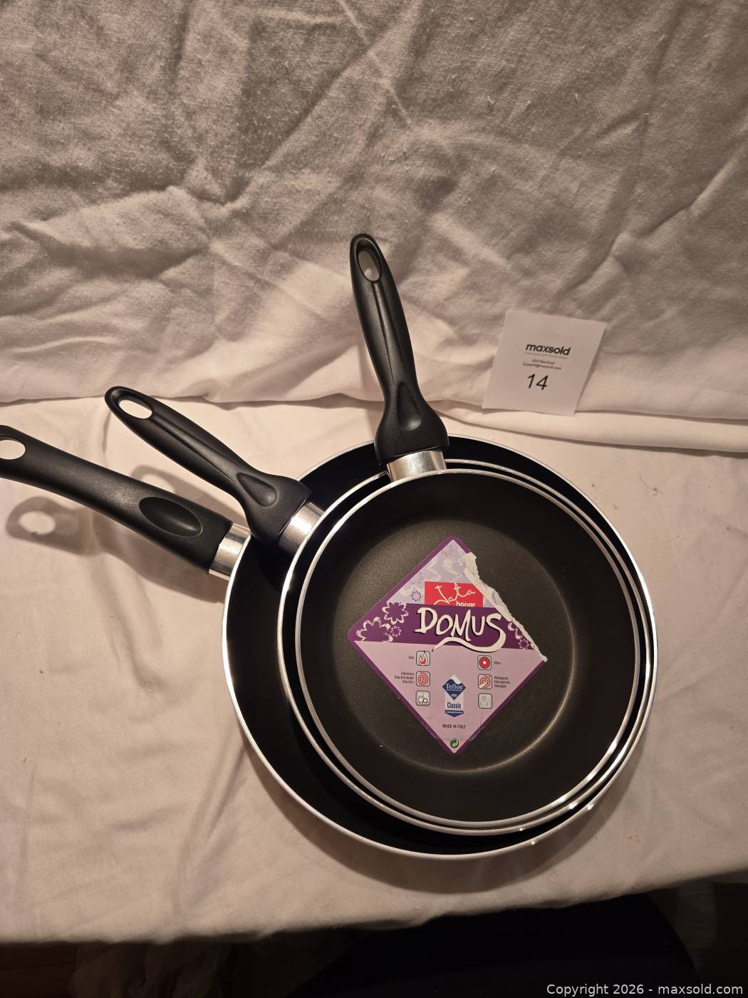 Domus teflon frying pans set of three | Maxsold