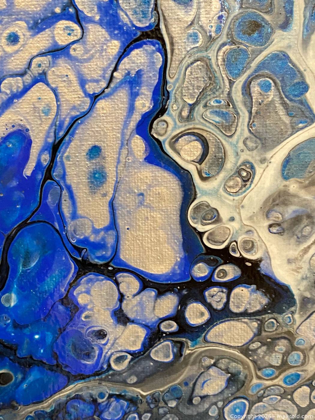 Jackie Mackenzie acrylic pour painting | Maxsold