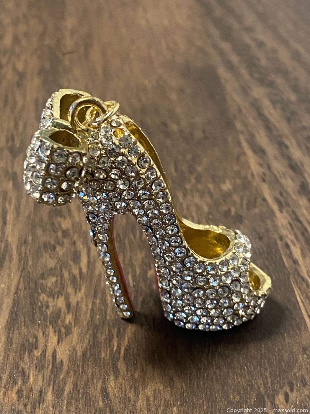 Bebe gold-tone rhinestone high heel shoe keychain | Maxsold