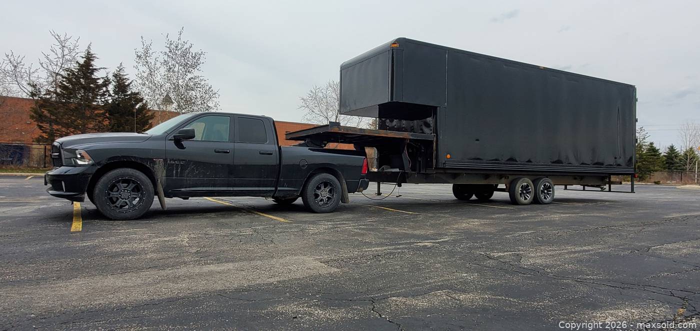 Custom Built 30-Foot Black 5th Wheel Trailer | Maxsold
