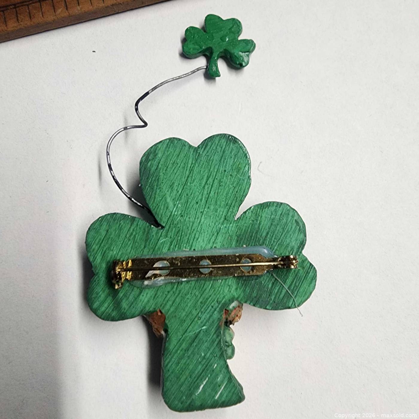 St. Patrick's Day leprechaun shamrock brooch | Maxsold
