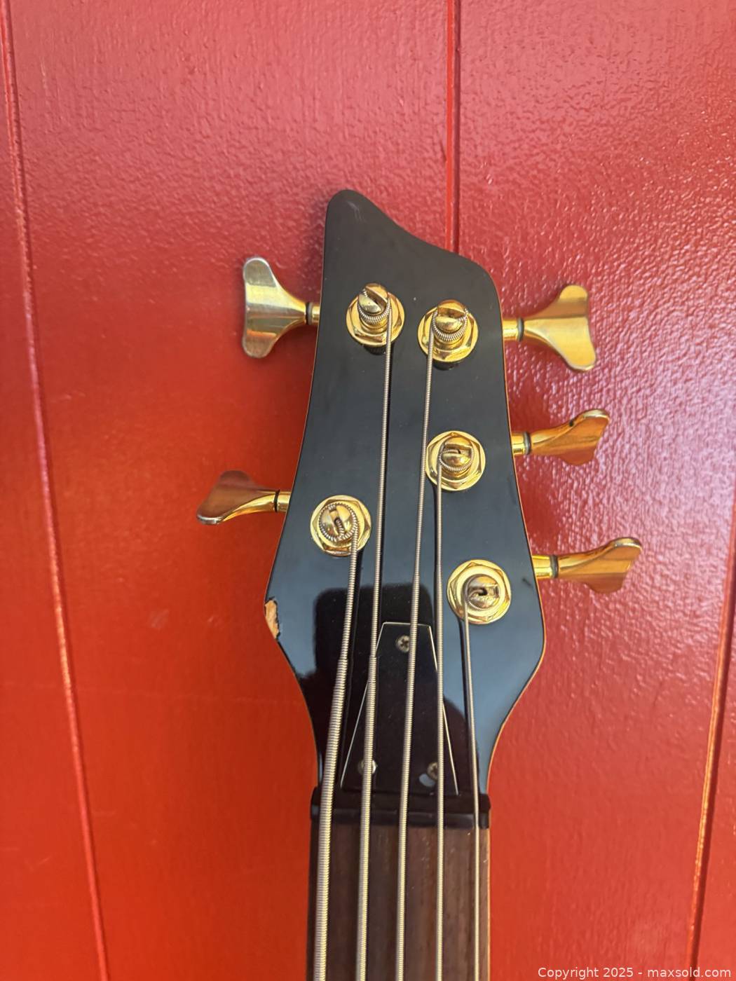 Lado Hawk 5-string bass guitar | Maxsold