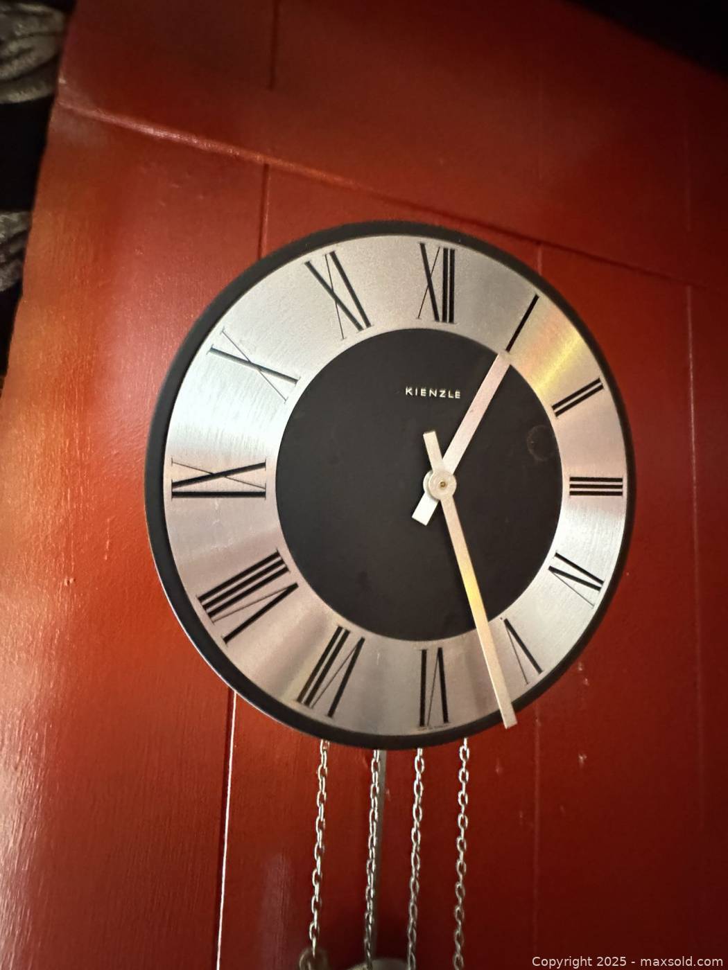 Kienzle Mid-Century Modern hanging wall clock | Maxsold