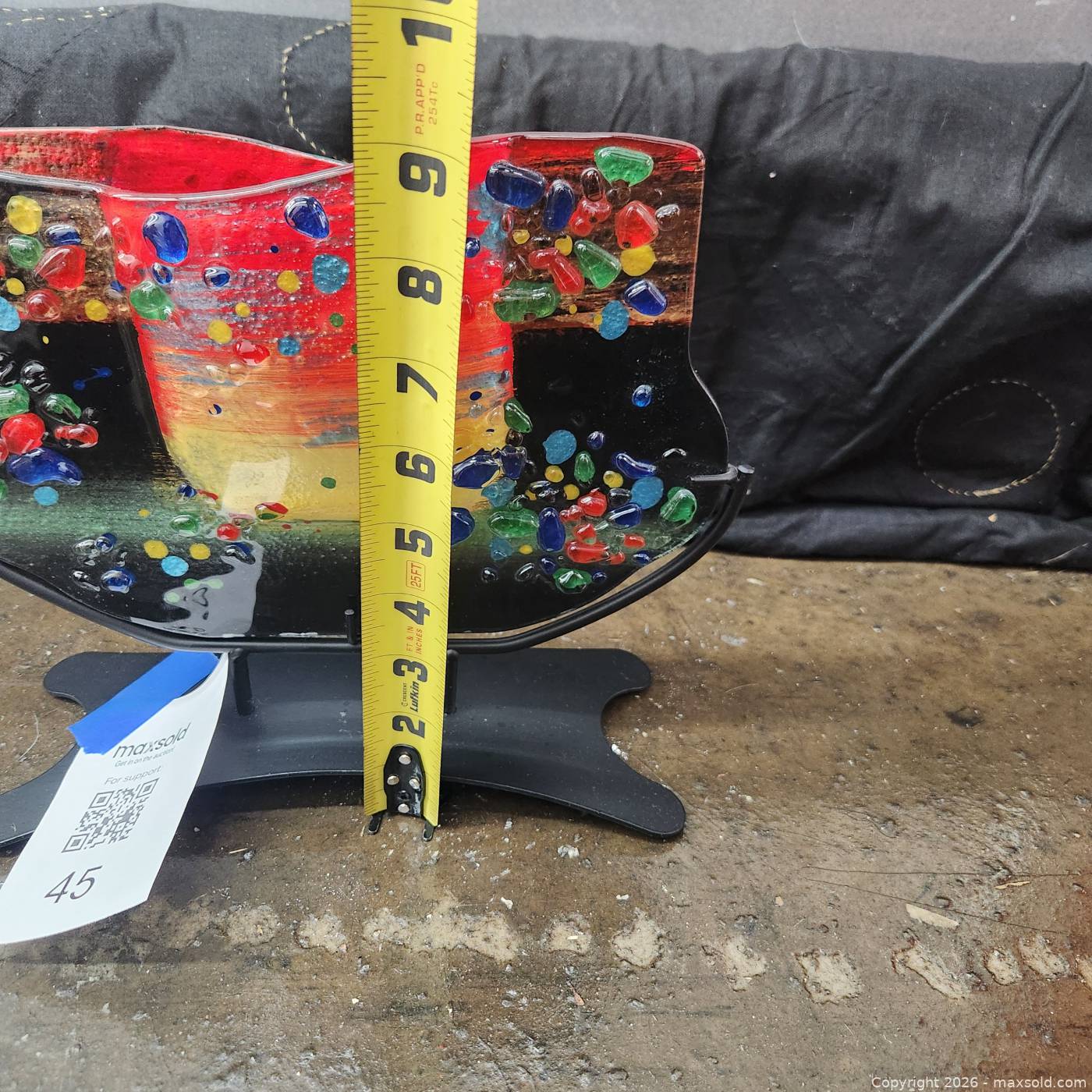 Jasmine Art Glass fused glass mini U vase sculpture with stand | Maxsold