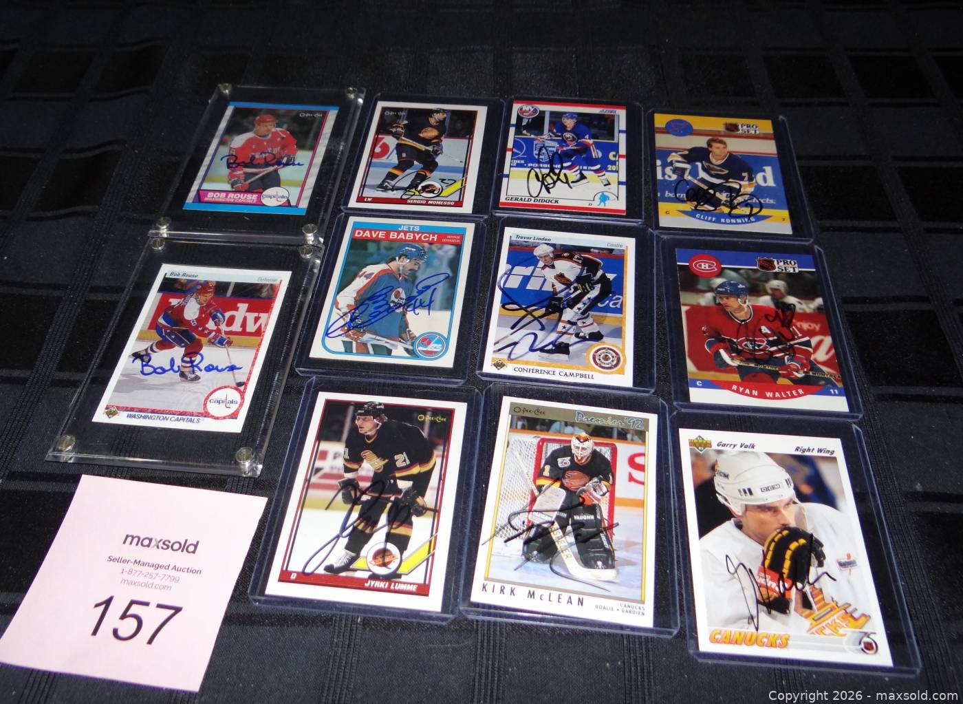11 autographed hockey trading cards | Maxsold