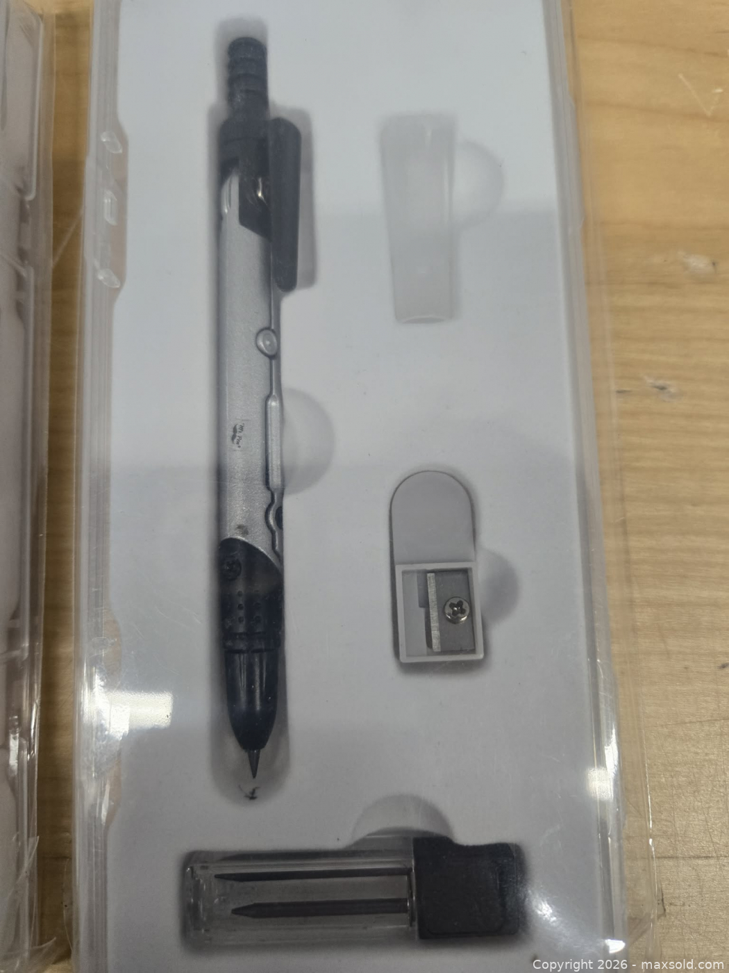 Two Mr. Pen deformable compass sets | Maxsold