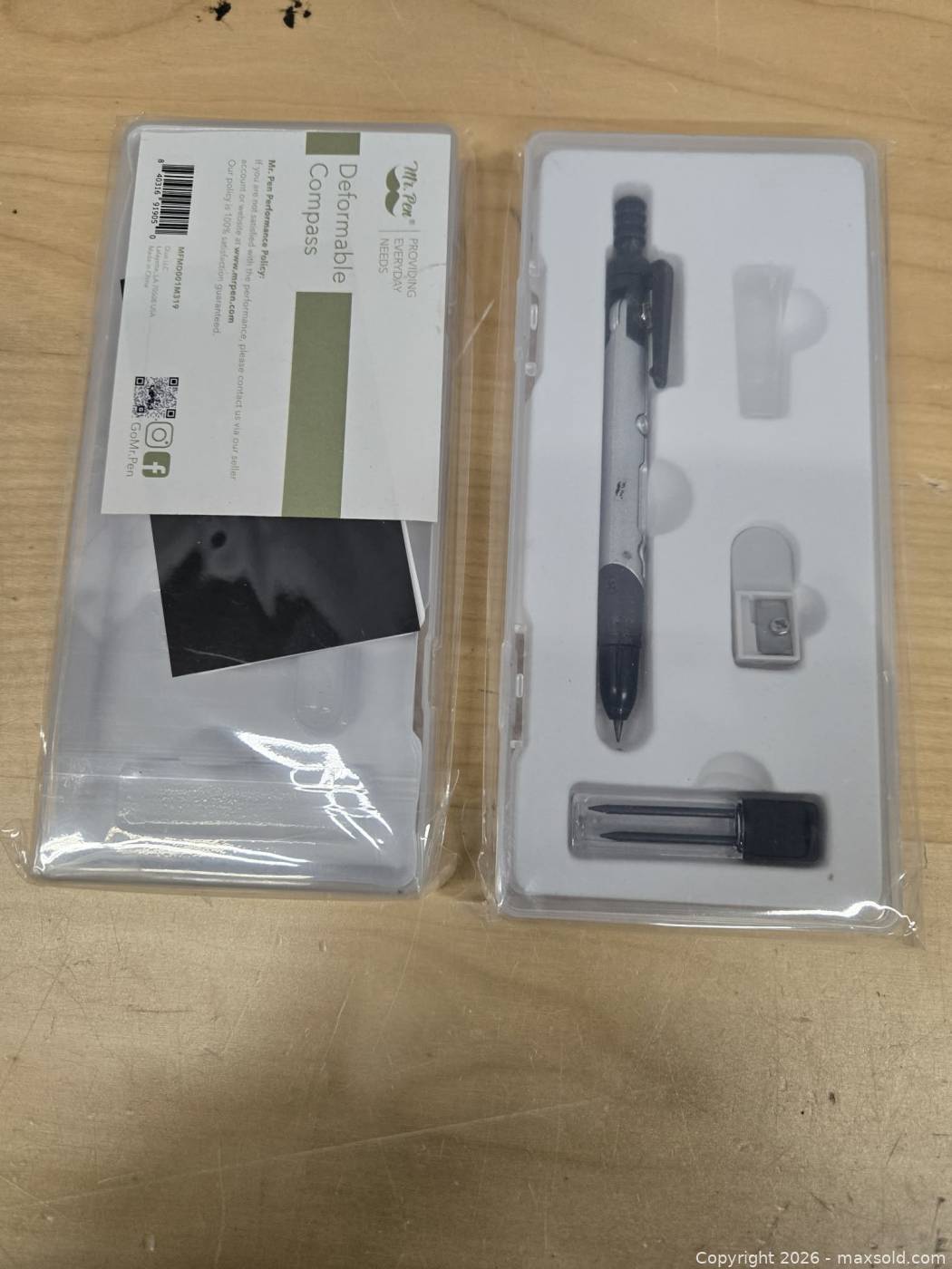 Two Mr. Pen deformable compass sets | Maxsold
