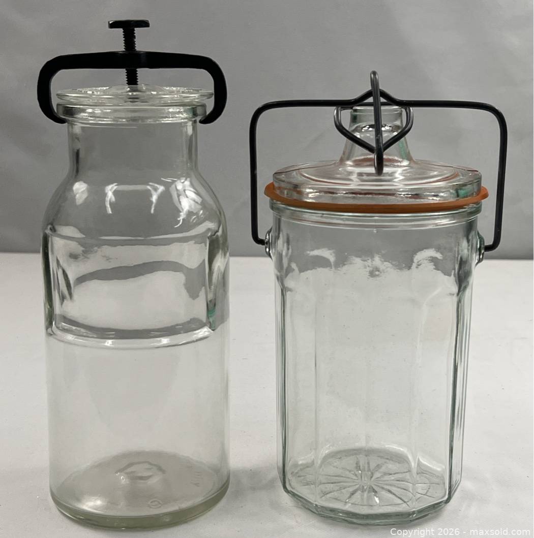 Vintage clear glass clamp jars, 2 | Maxsold