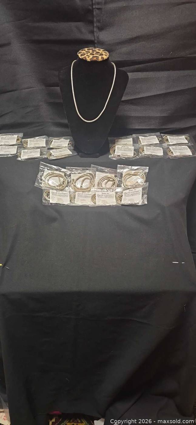 Lot of 21 oxidized metal snake necklaces 19" | Maxsold