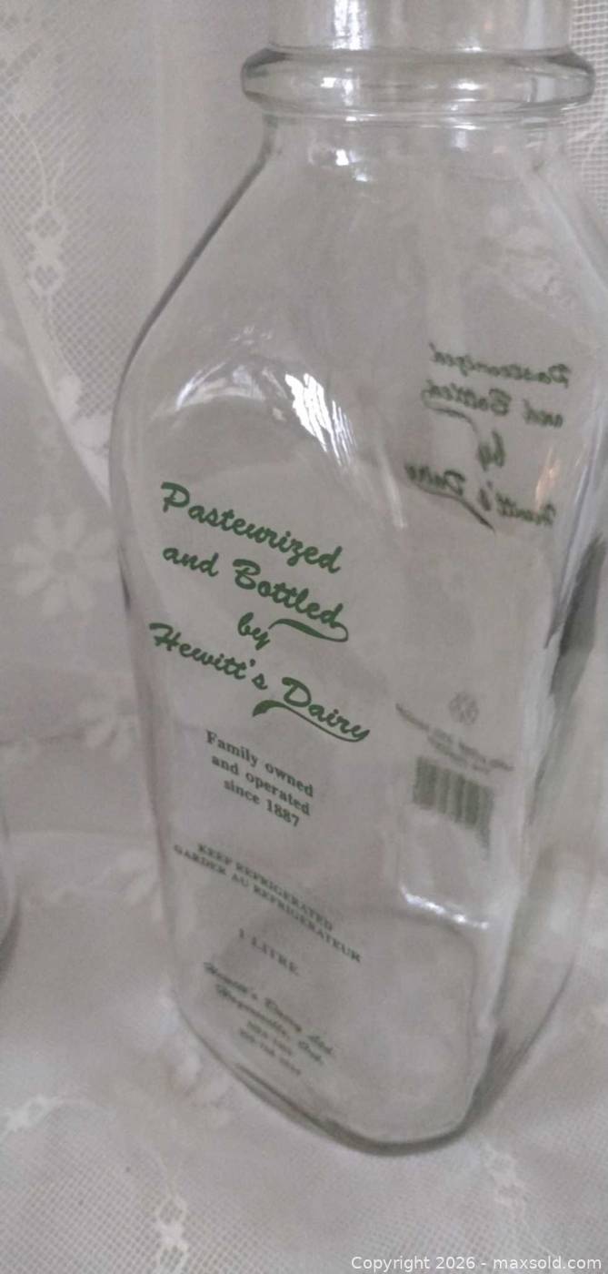 Hewitt's Dairy and Stacey Bros glass milk bottles | Maxsold
