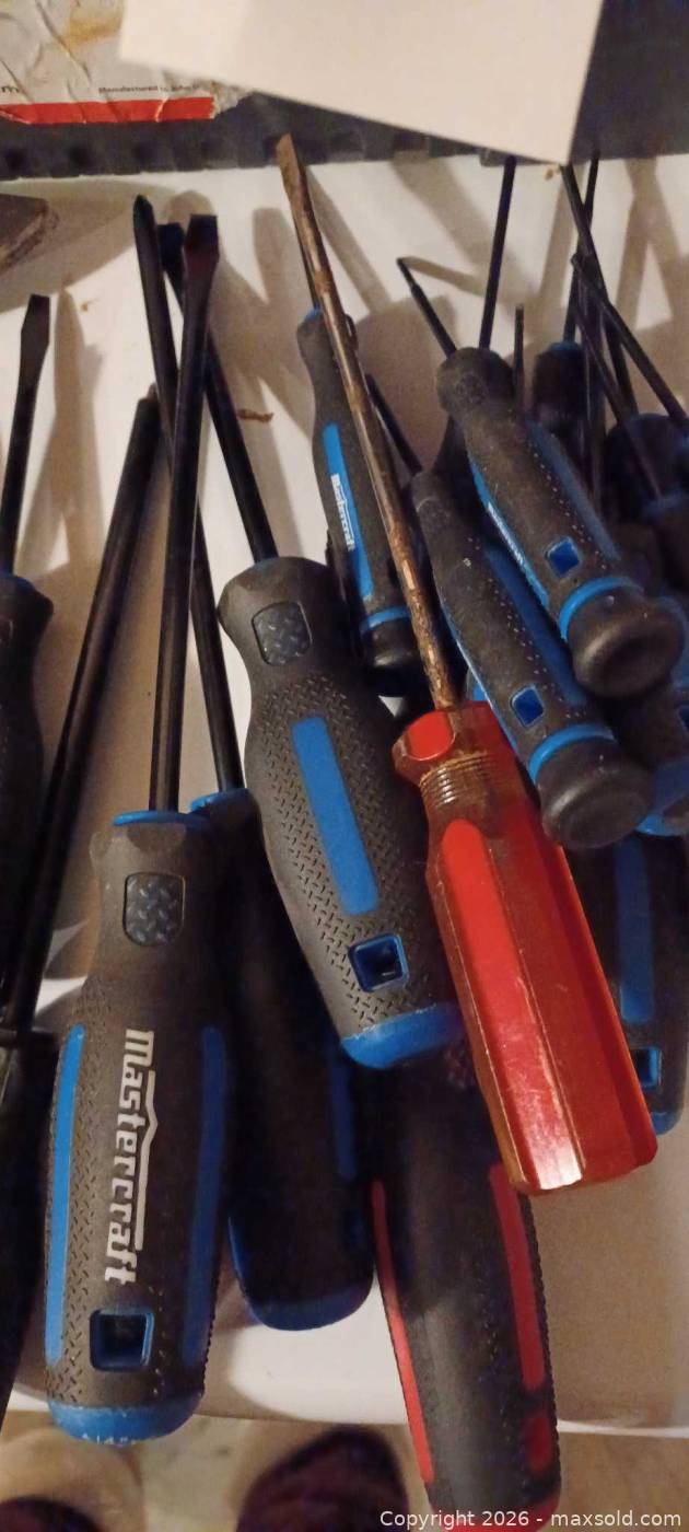 Mastercraft toolbox with hand tools | Maxsold