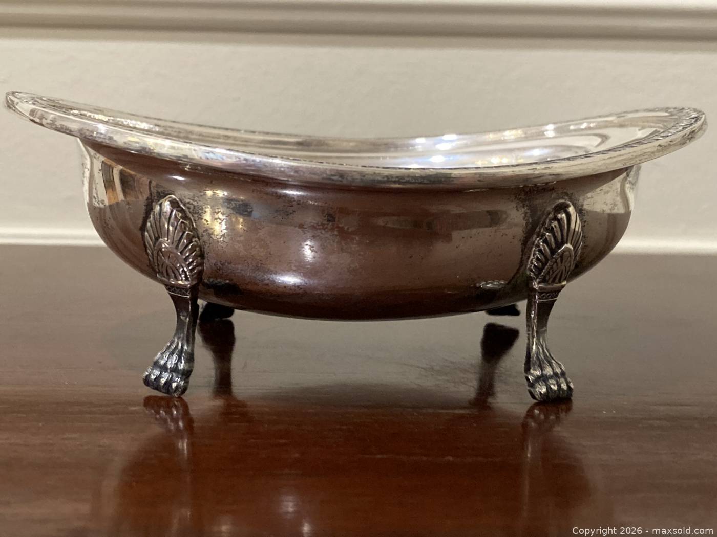 Italian 800 silver oval bowl on lion paw feet | Maxsold