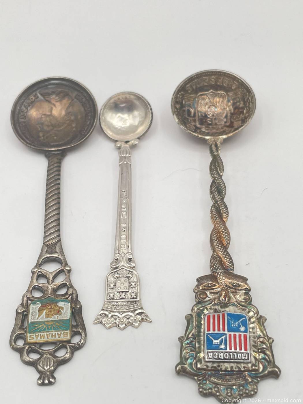 12 Coin–Bowl Souvenir Spoons, 3–6 in | Maxsold