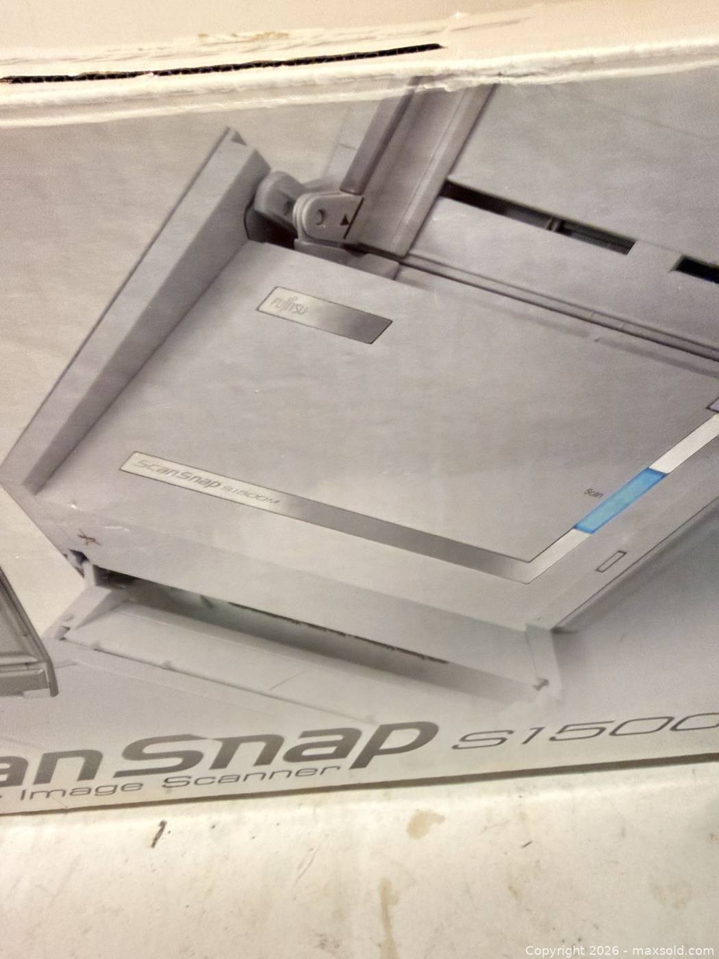 Fujitsu ScanSnap S1500M color image scanner | Maxsold