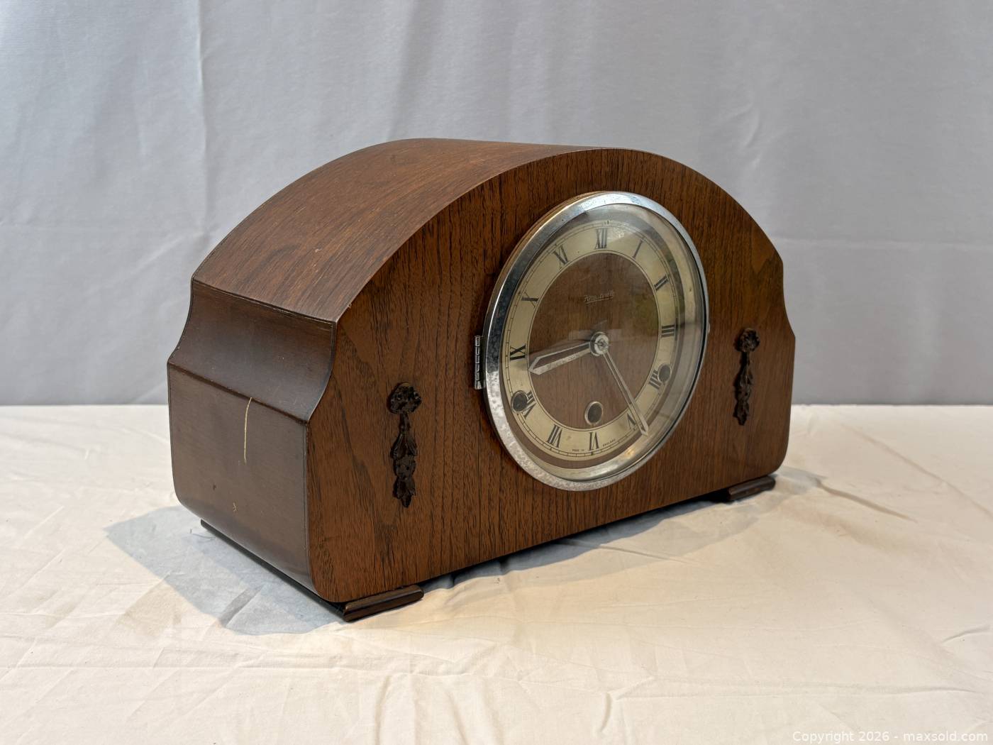 Forestville vintage mantle chime clock | Maxsold