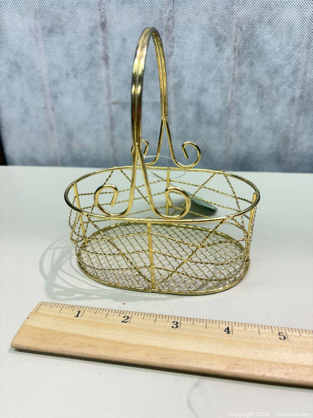 Decorative gold-tone metal accents lot | Maxsold
