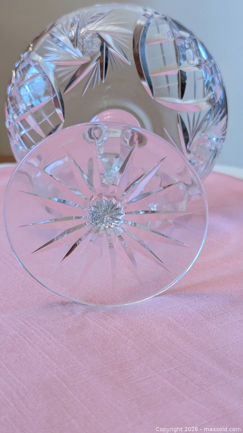 Crystal candy dishes, three pieces | Maxsold
