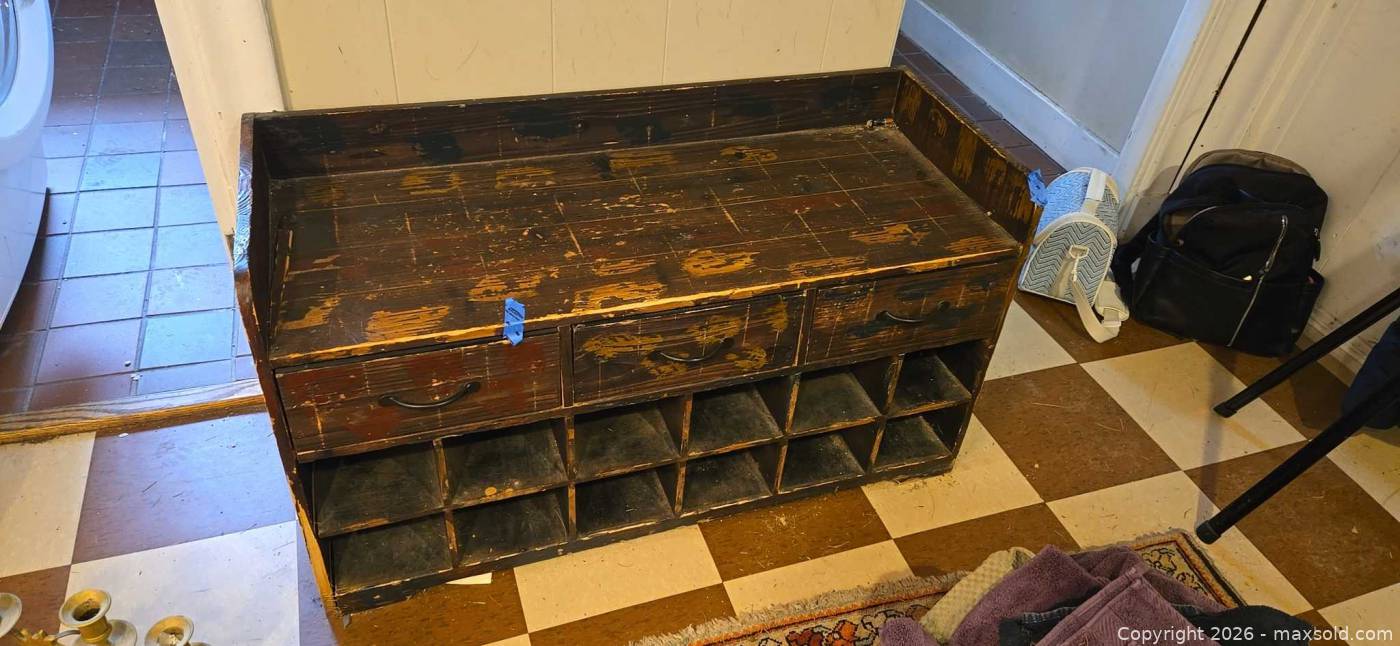 Wood storage bench with drawers & cubbies | Maxsold