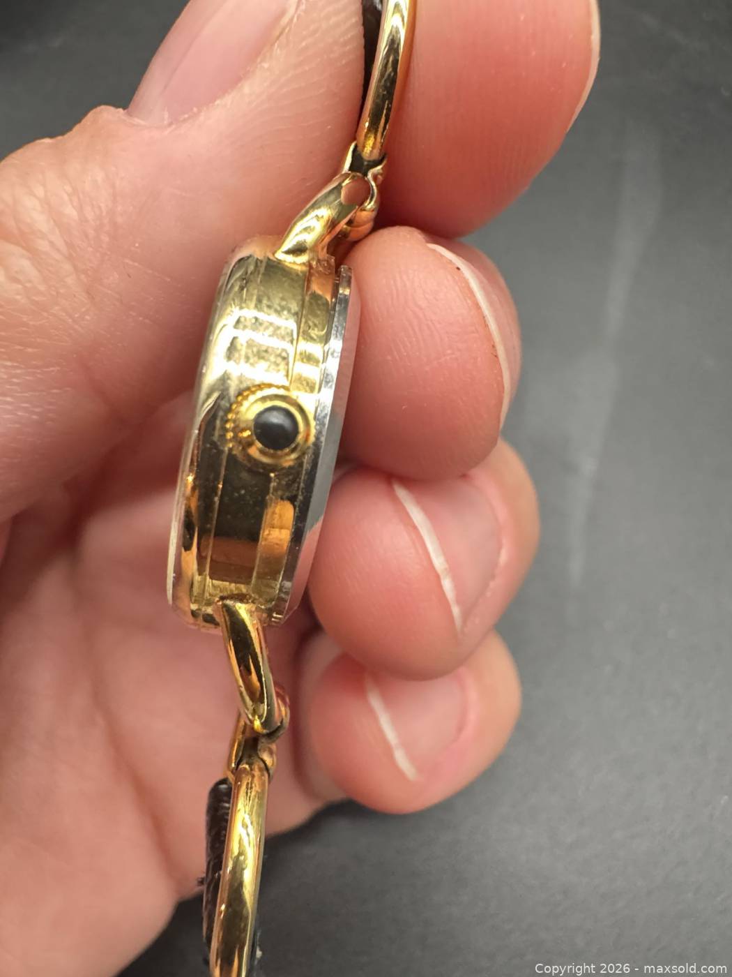 Vintage Moulin ladies quartz wristwatch | Maxsold
