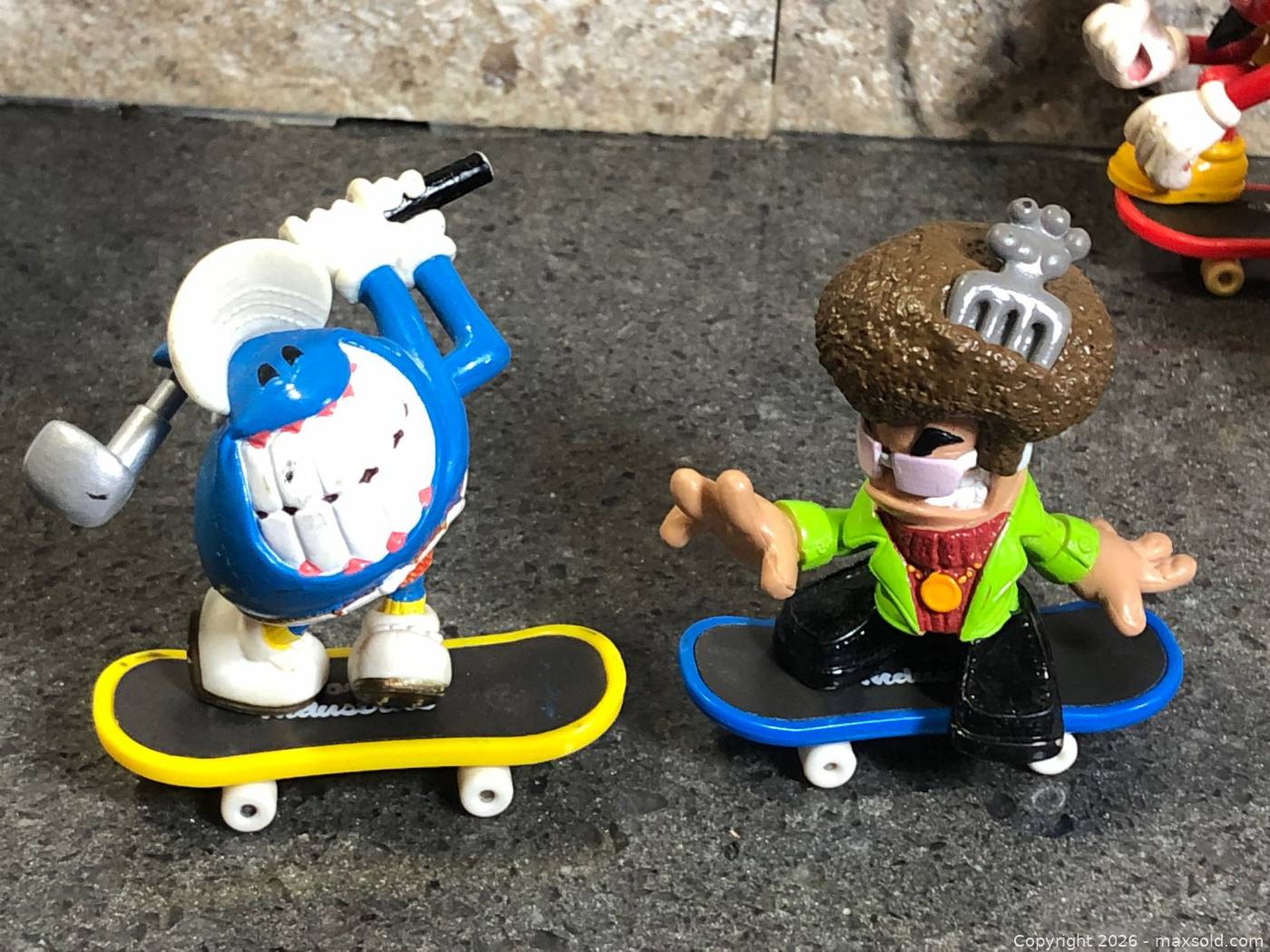 Lot of 7 Tech Deck Dudes fingerboard figures | Maxsold
