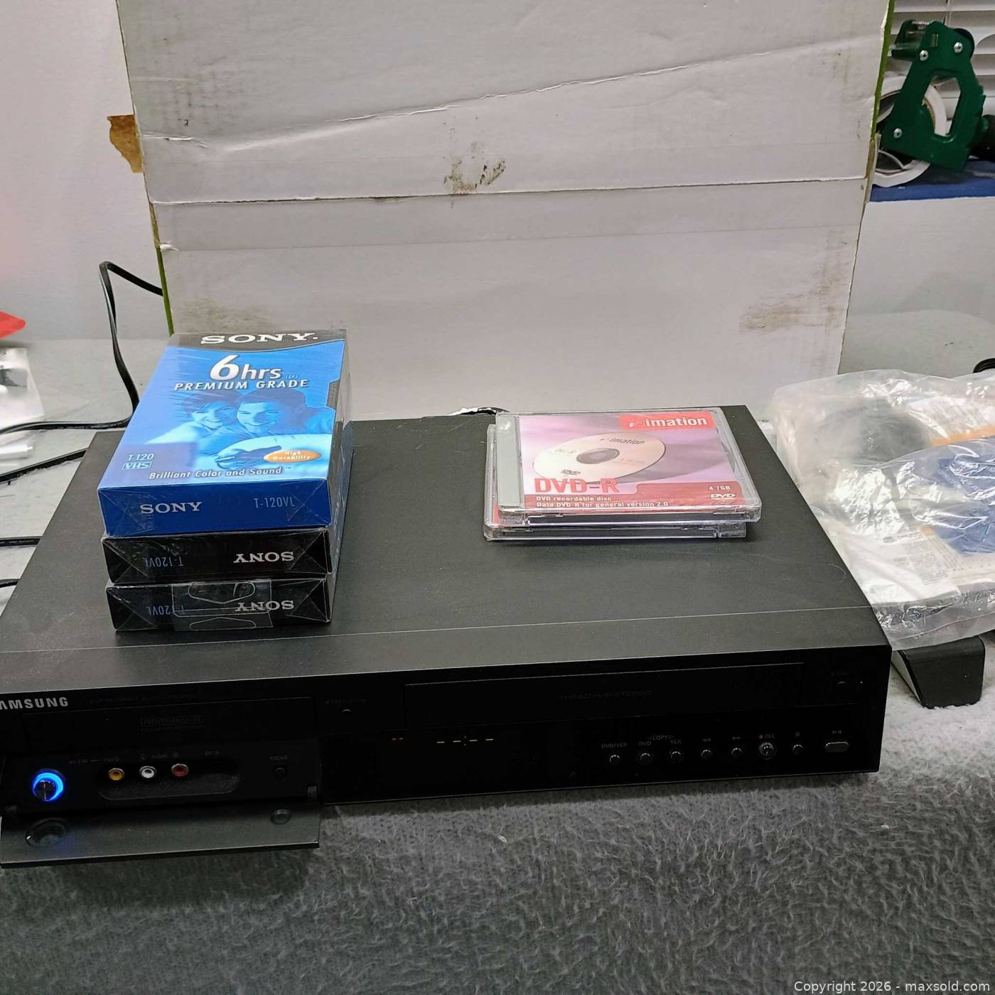 Samsung DVD-VR357 DVD recorder VCR combo with remote box blanks | Maxsold