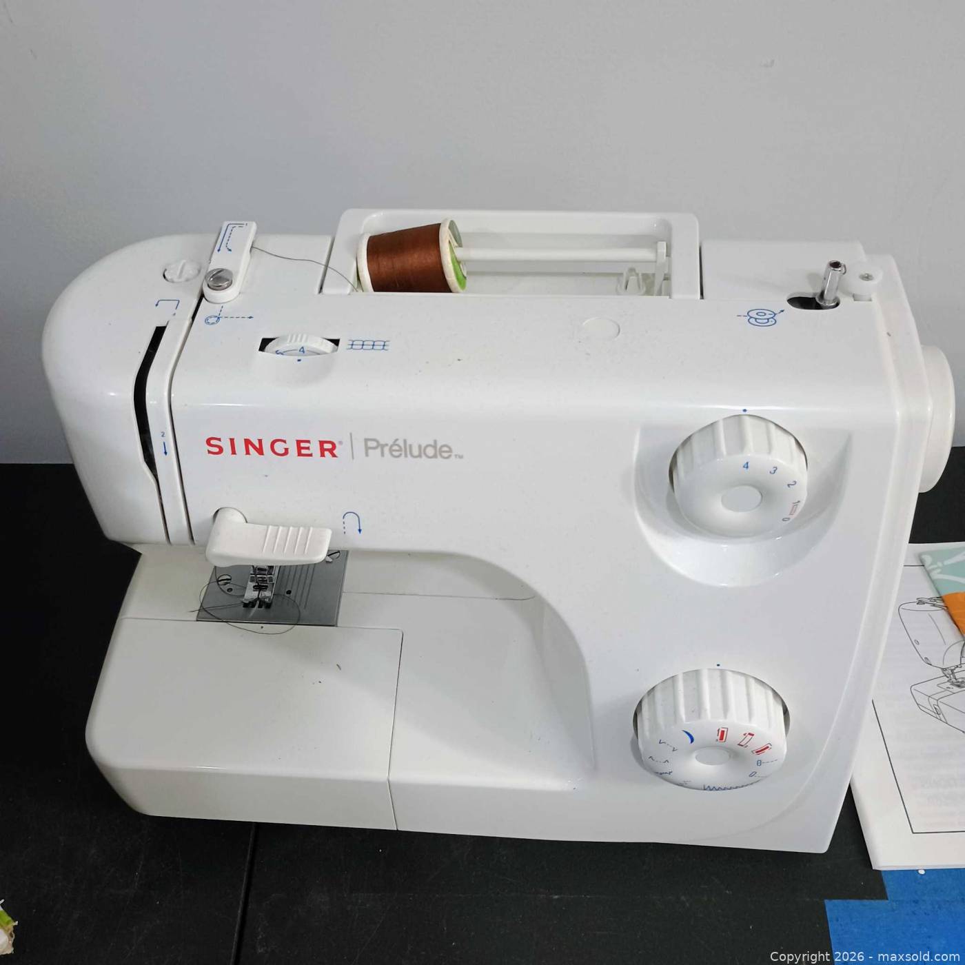 Singer Prelude Model 8280 Sewing Machine With Box | Maxsold