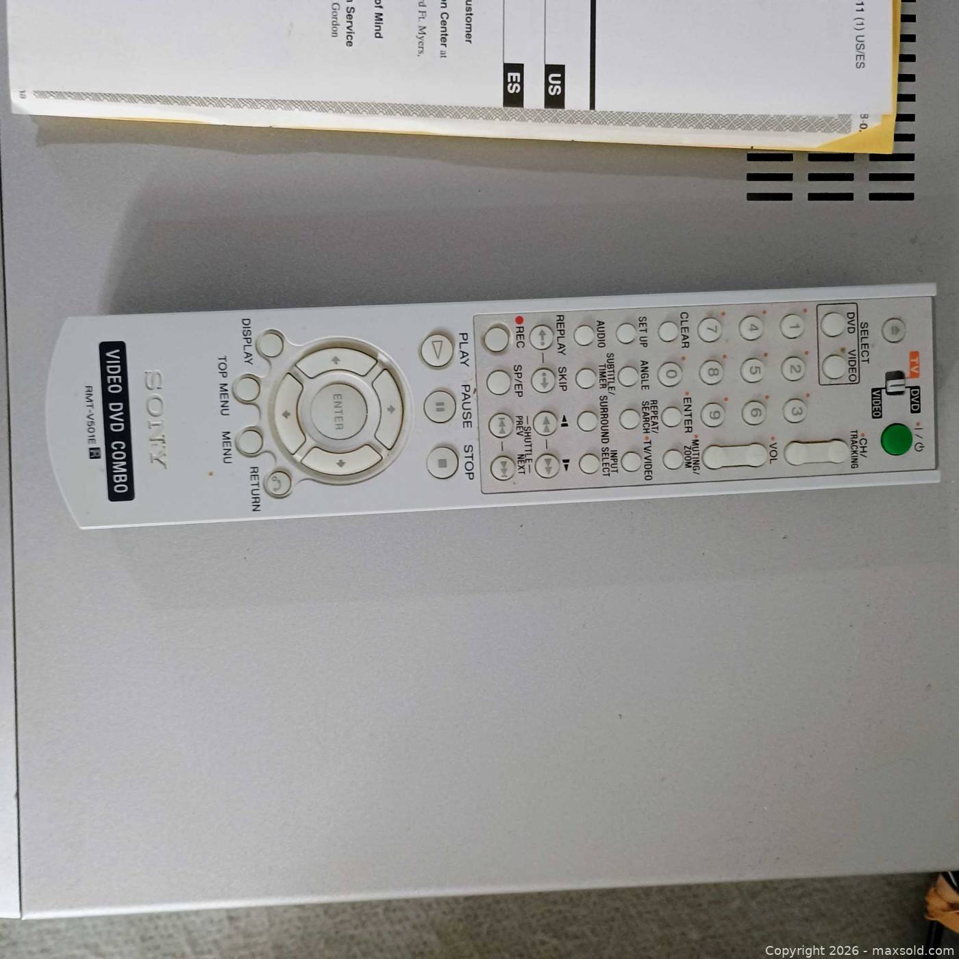 Sony SLV-D370P DVD/VHS combo with remote & manual | Maxsold