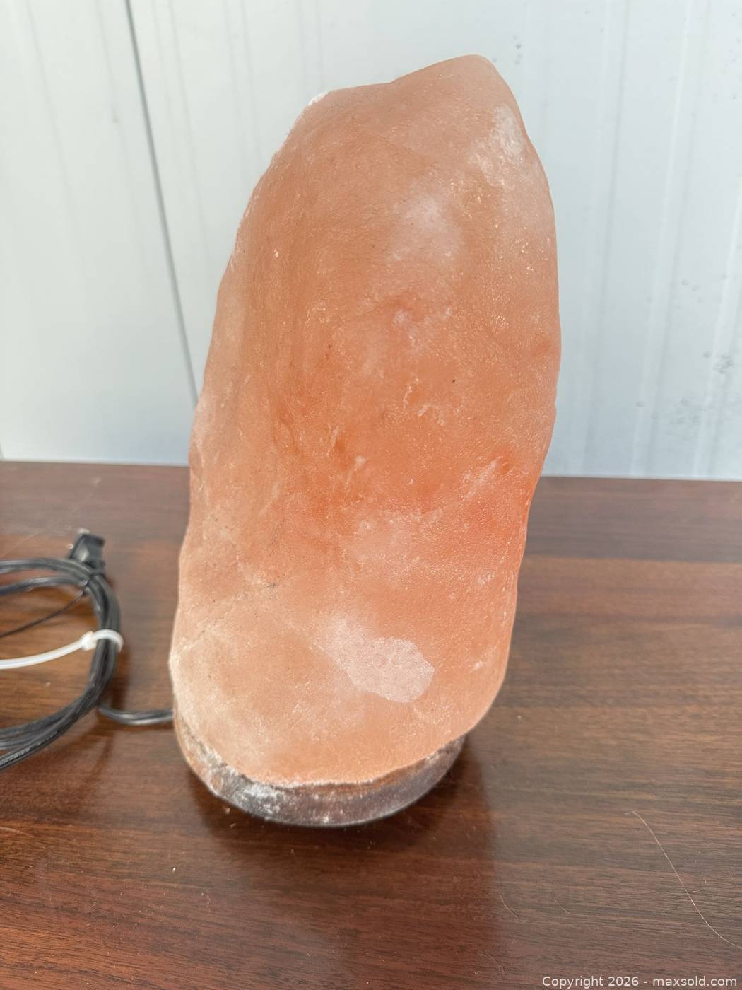 Himalayan pink salt lamp 12" | Maxsold