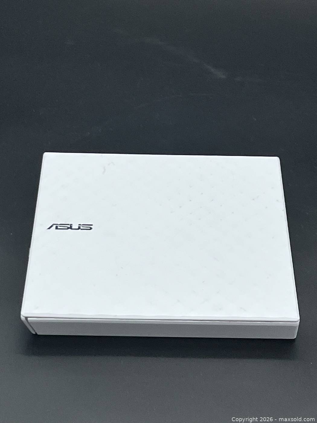 ASUS external USB DVD/CD drive | Maxsold