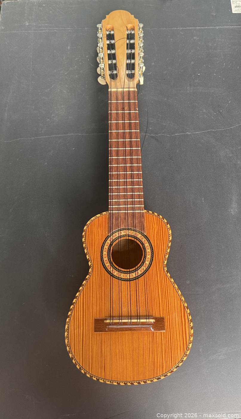 Charango 10-String Lute With Case | Maxsold