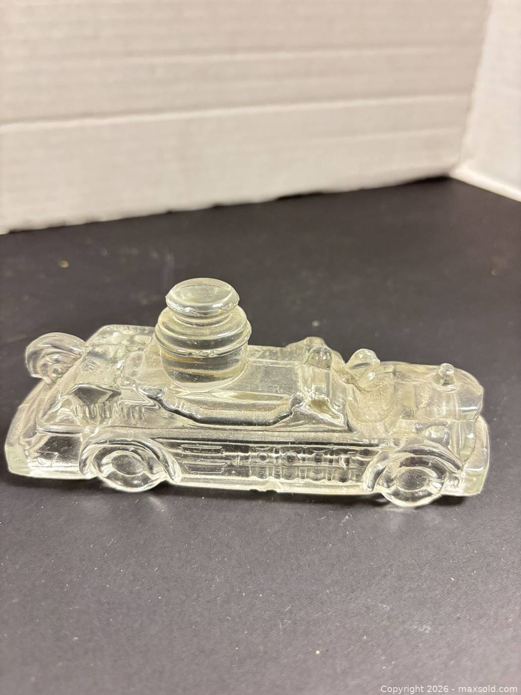 Vintage clear glass candy containers | Maxsold