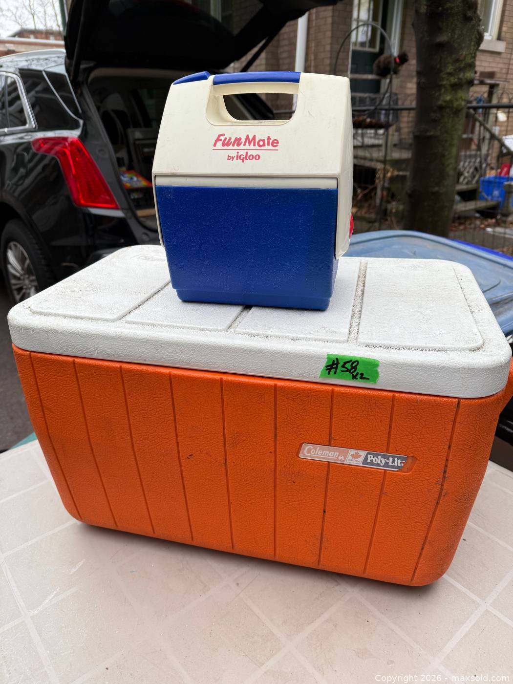 Coleman Poly-Lite and Igloo FunMate coolers | Maxsold