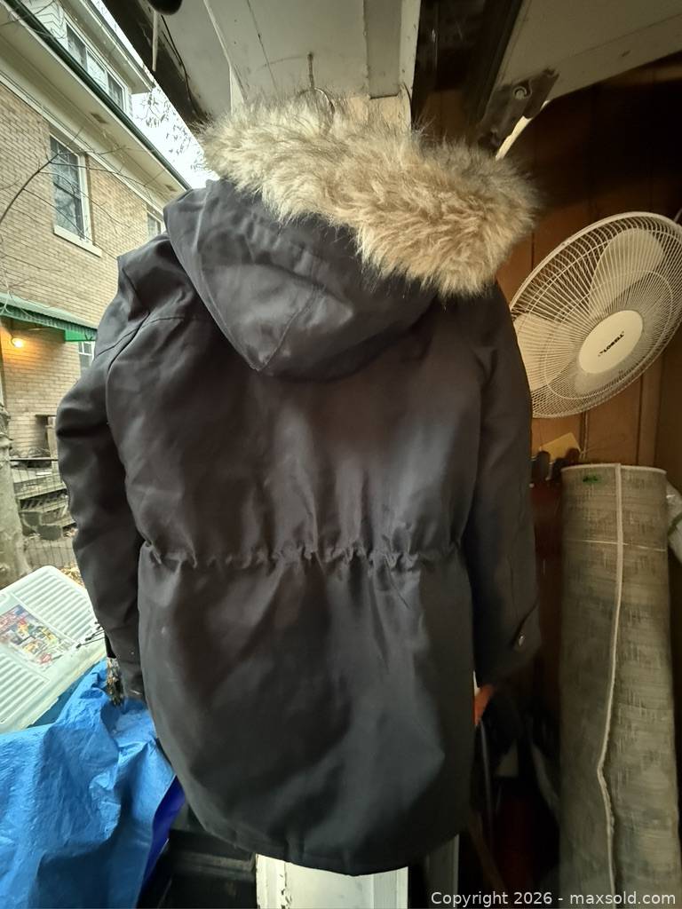 Vero Moda black ladies winter parka size L | Maxsold