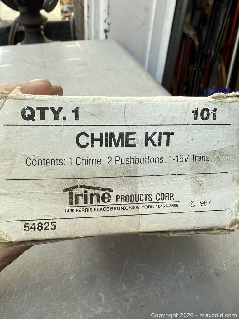 Trine 101 door chime kit new in box | Maxsold