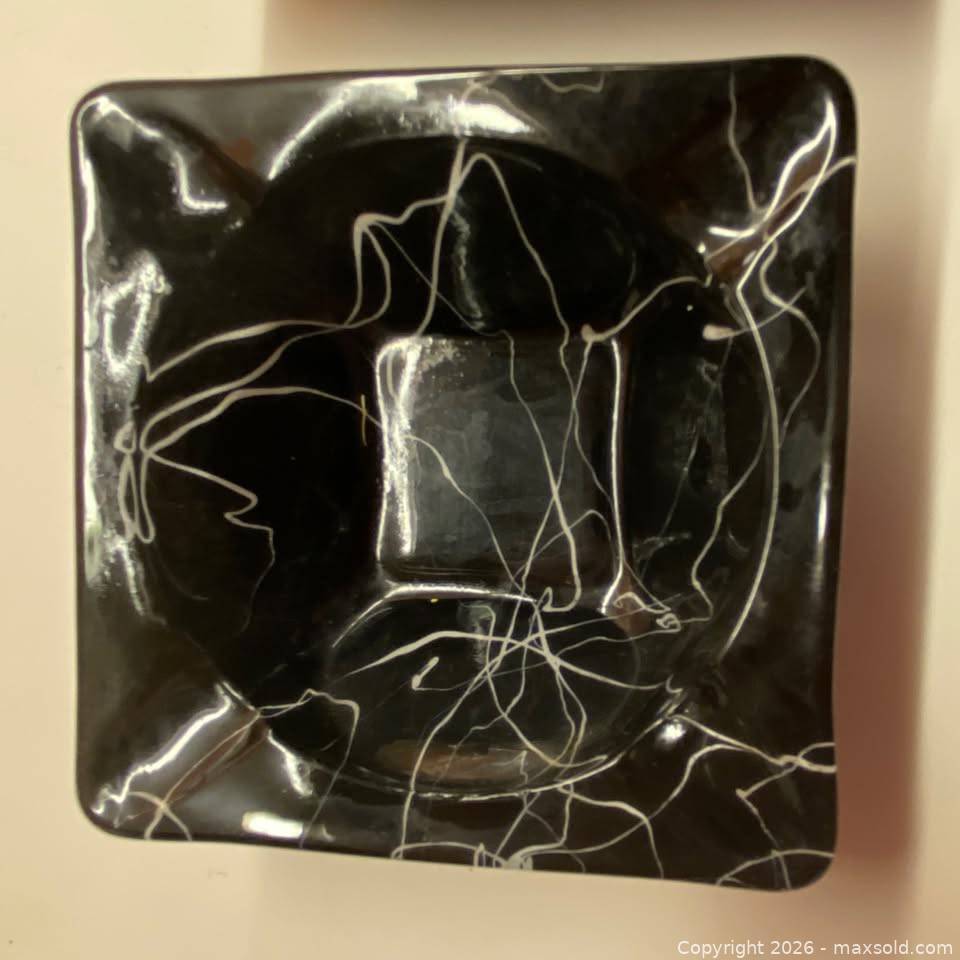 Pair black MCM square ashtrays | Maxsold