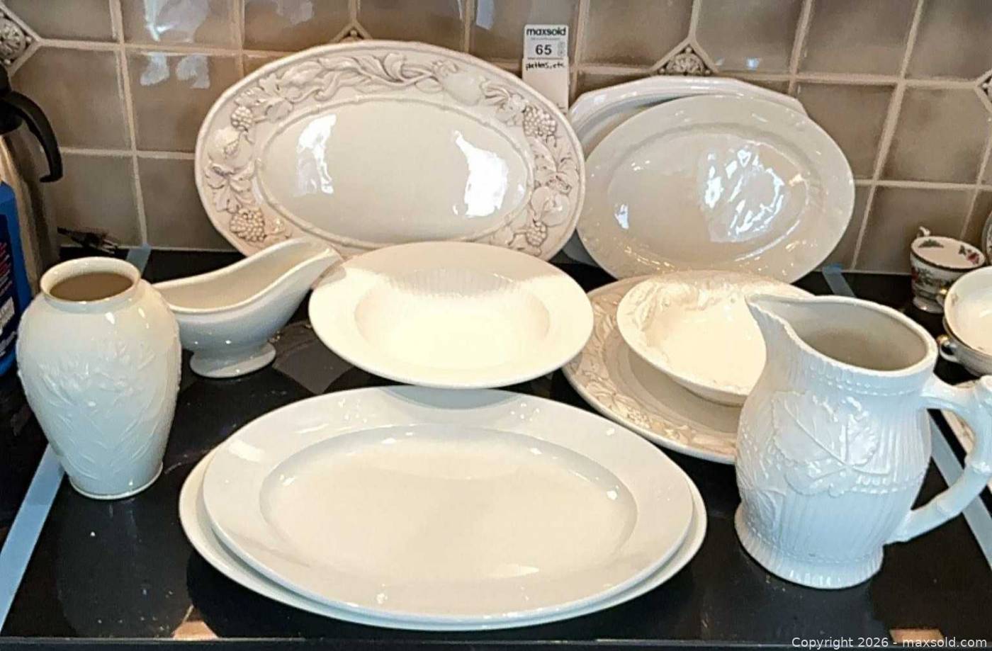 Lenox porcelain dinnerware and serveware assortment | Maxsold