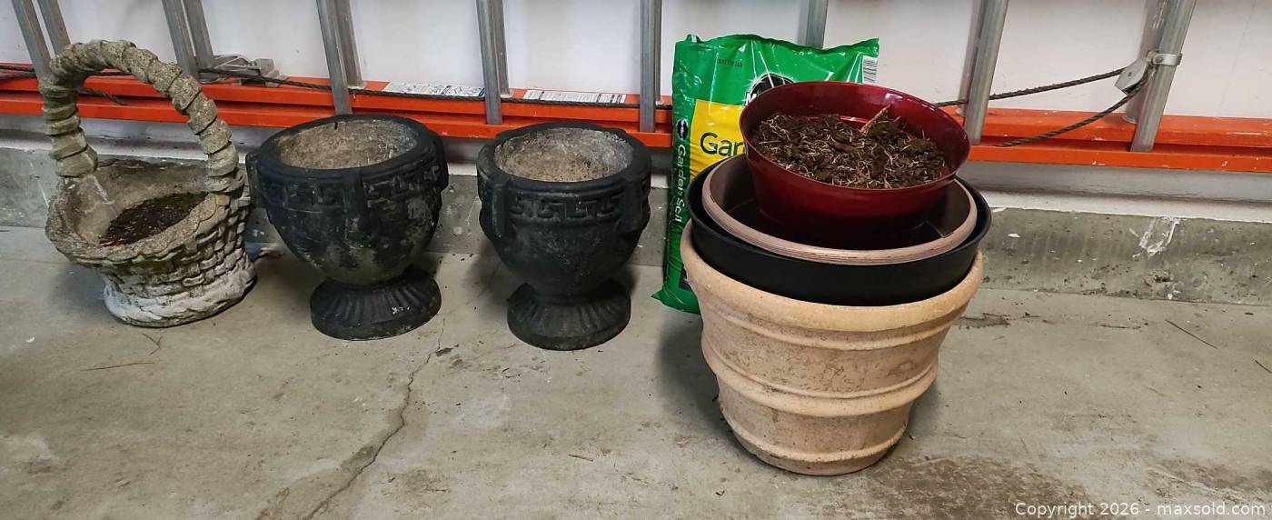 Hanging Baskets, Urn Planters, Nursery Pots, Soil | Maxsold