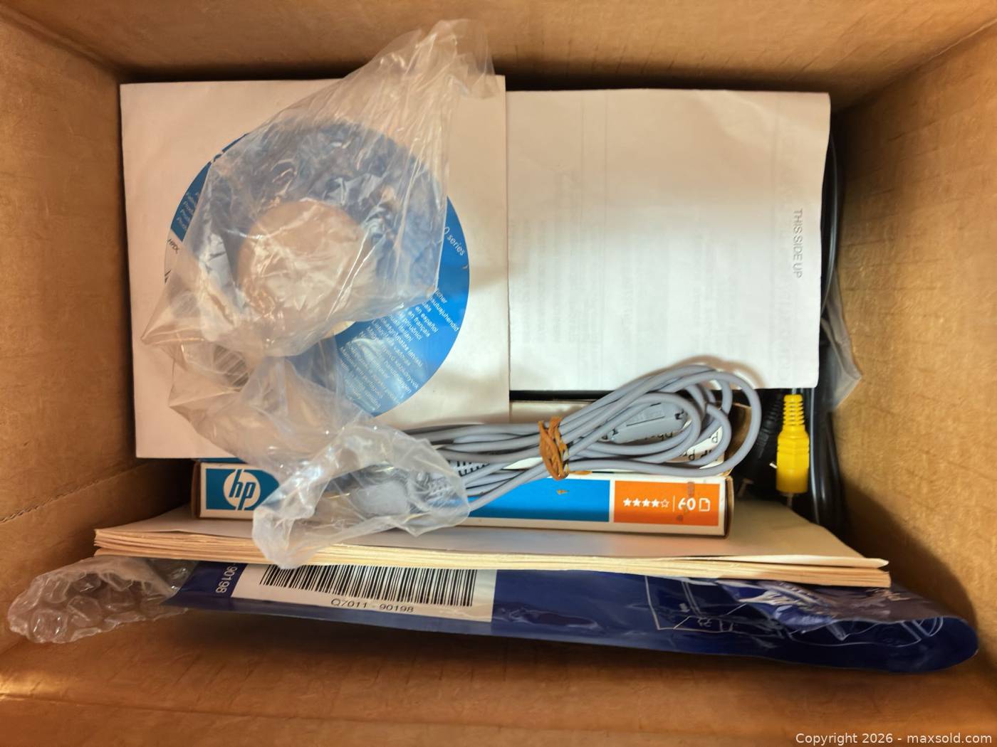 HP Photosmart A436 Portable Photo Studio Bundle | Maxsold