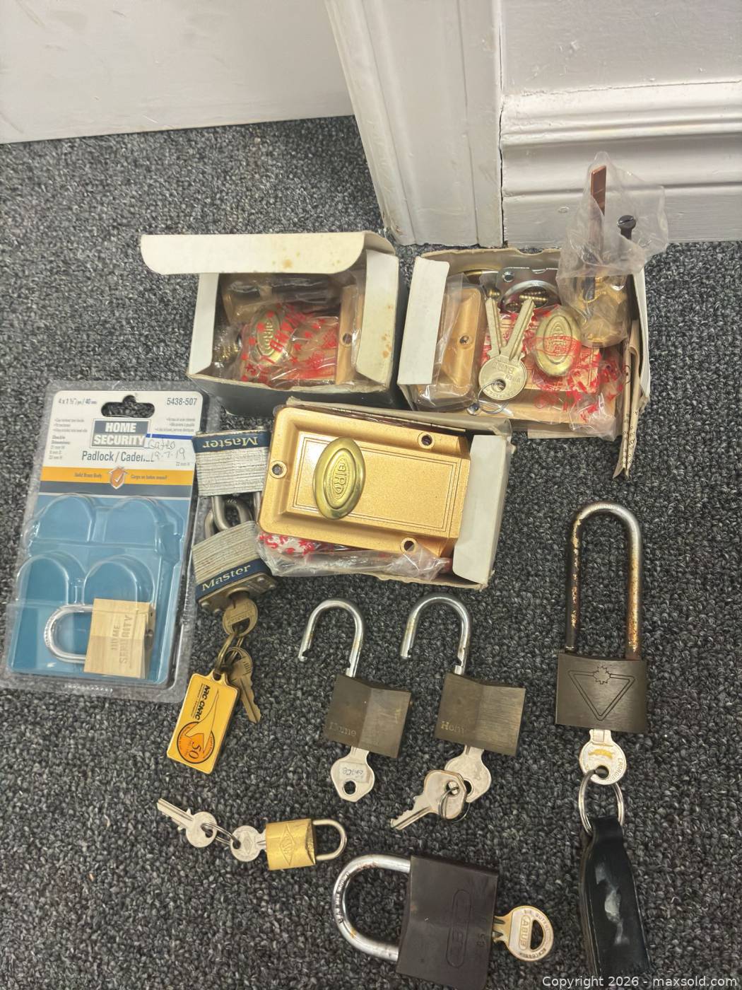 Padlocks, Rim Lock Sets, Door Hardware, Keys | Maxsold
