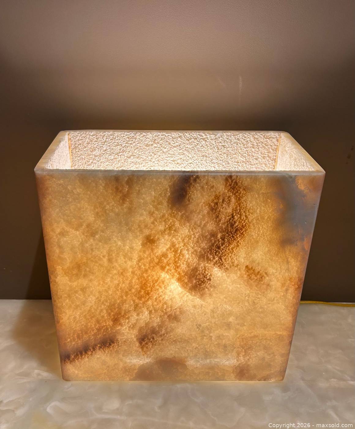 Large vintage alabaster table lamp | Maxsold