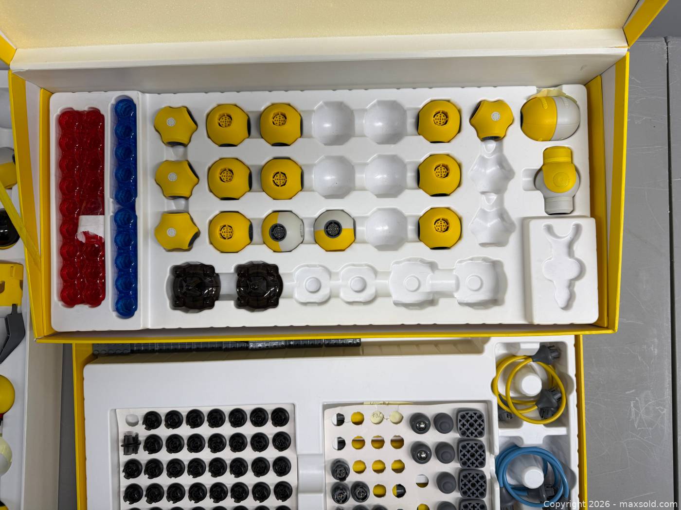 Mabot modular robotics kit with books & storage trays | Maxsold