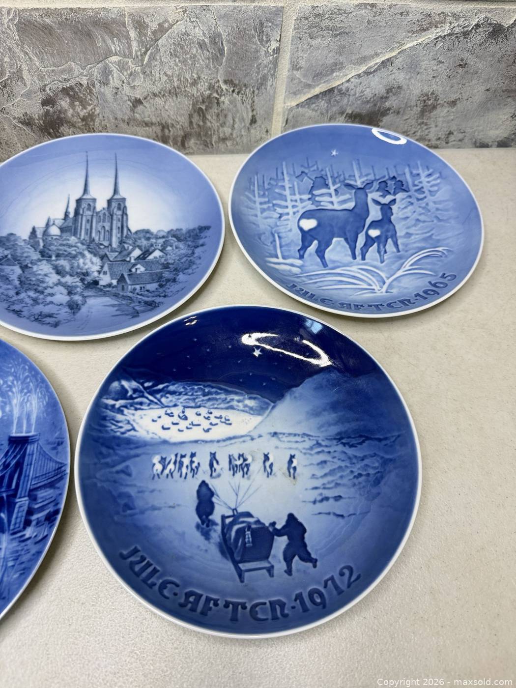 Five Danish blue porcelain collector plates | Maxsold