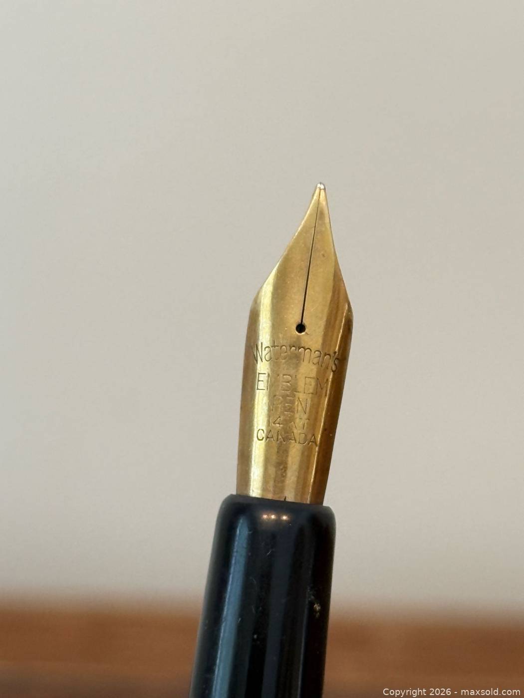 Waterman fountain pen 14K gold nib with marble stand | Maxsold