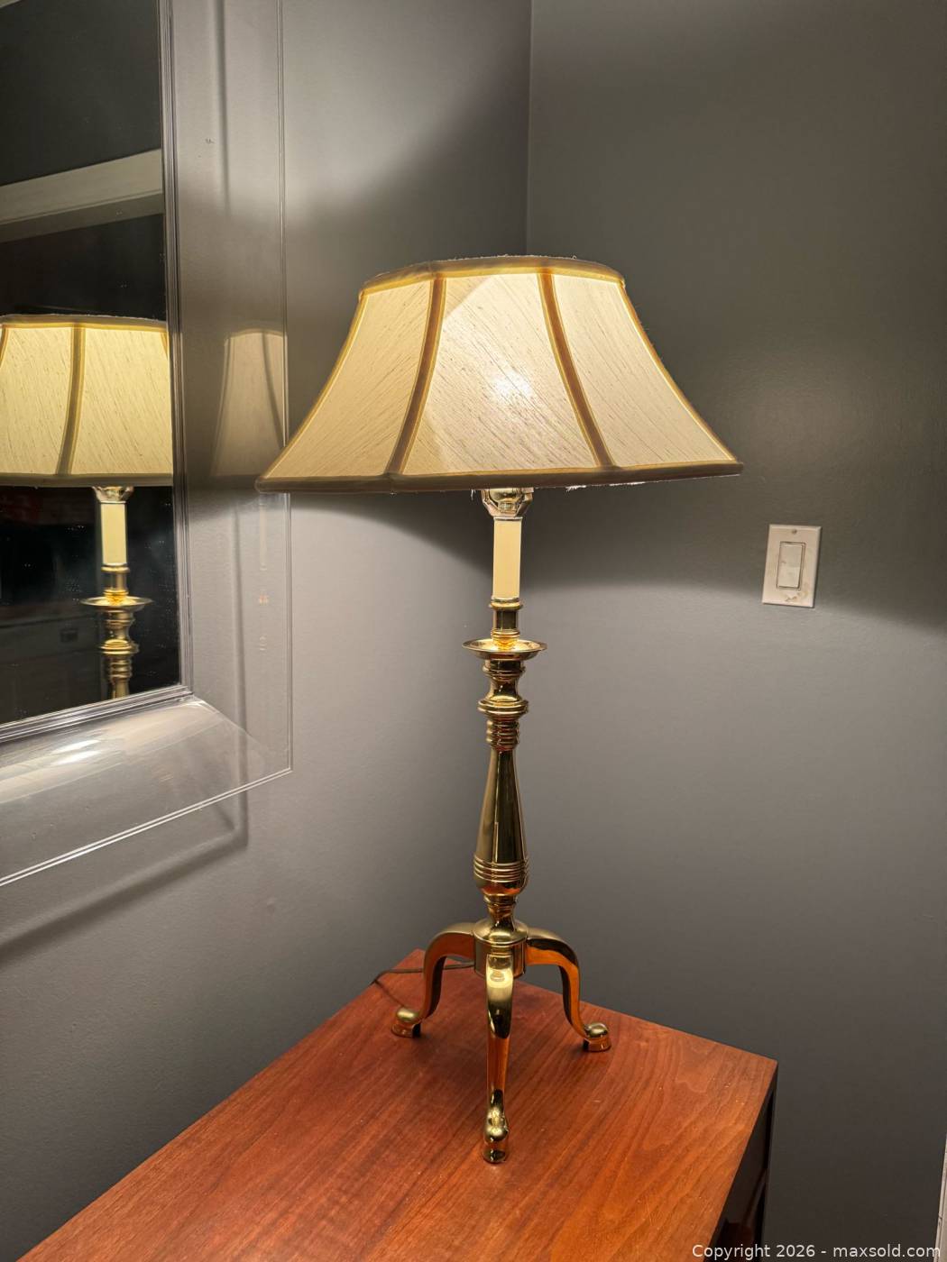 Frederick Cooper solid brass table lamp | Maxsold