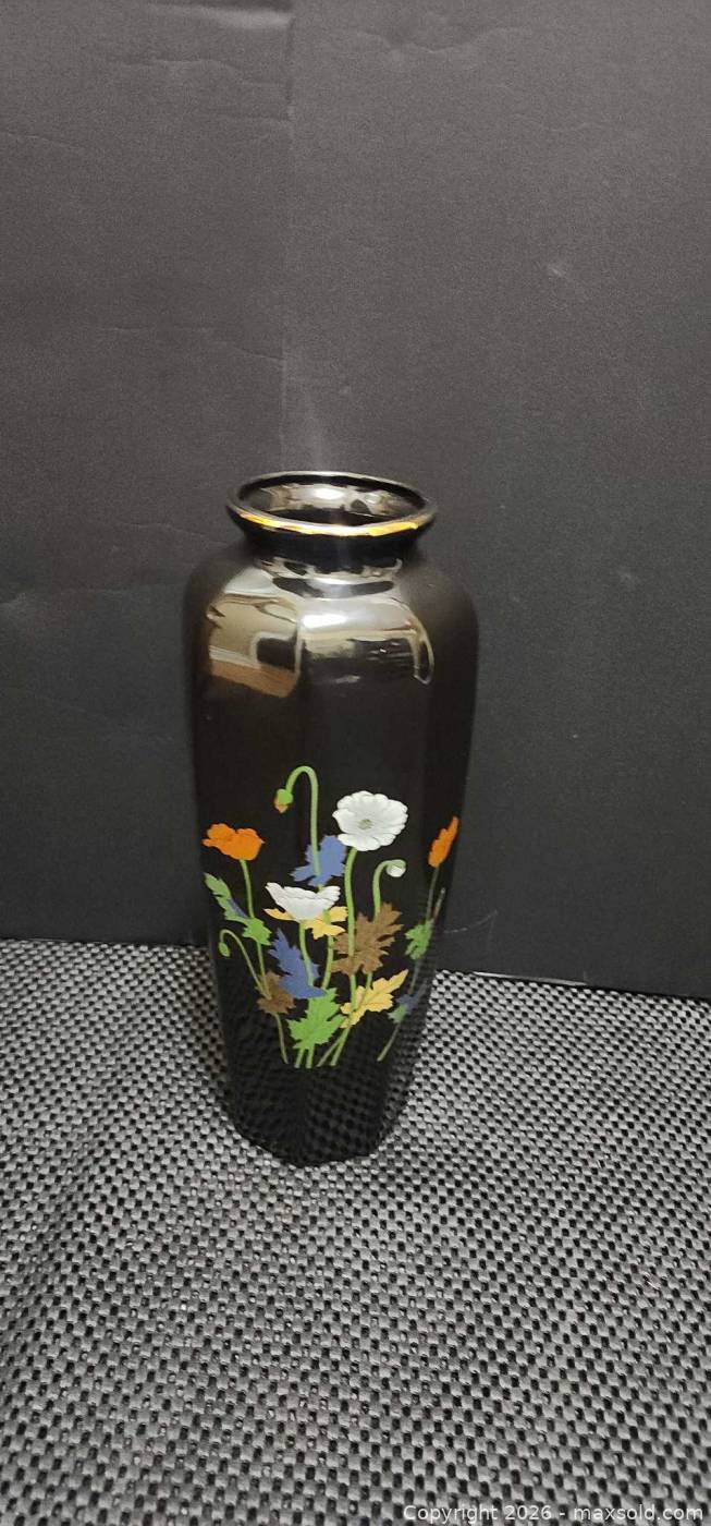 Tall octagonal black glazed ceramic vase | Maxsold