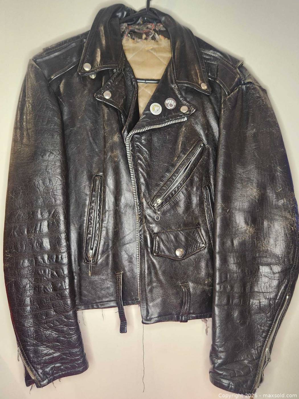 Schott Perfecto black leather motorcycle jacket size 42 | Maxsold