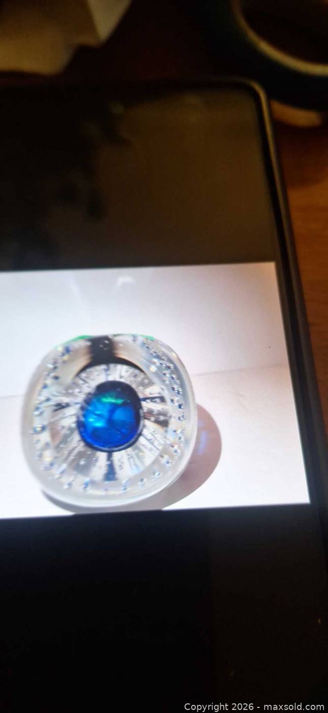 Marion Pyreak signed art glass teardrop paperweight | Maxsold