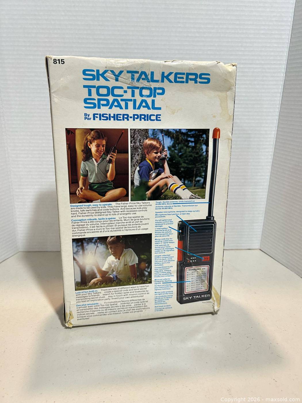 Fisher-Price Sky Talkers Toc-Top Spatial boxed walkie-talkie set | Maxsold