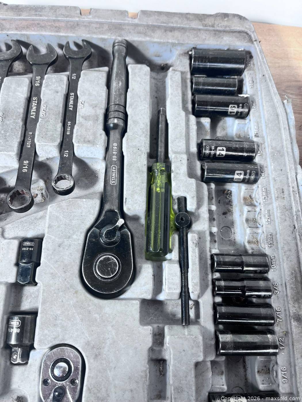 Stanley mechanic socket and ratchet set | Maxsold